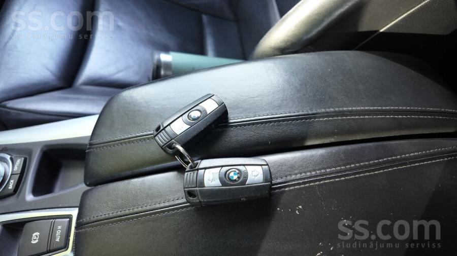 Melns BMW X5 2010 Rīga, ar dzinēja tilpumu 3.00 L un nobraukumu 323 tūkst. km par 8600 €, foto 11 vietnē AUTOMOTO.COM.LV