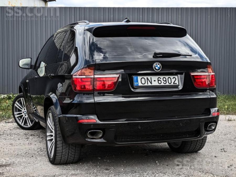 Melns BMW X5 2010 Tukums, ar dzinēja tilpumu 3.00 L un nobraukumu 254 tūkst. km par 9990 €, foto 5 vietnē AUTOMOTO.COM.LV