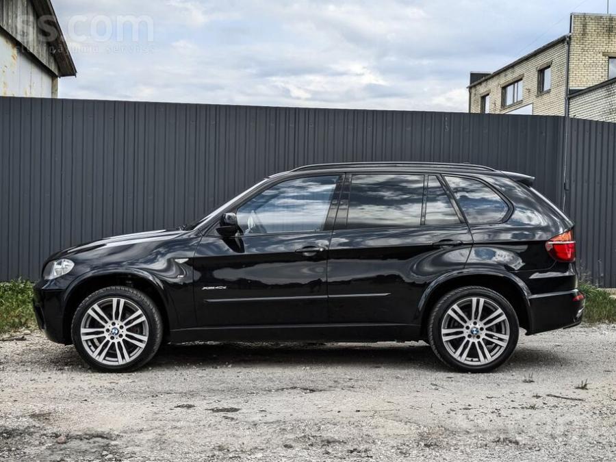Melns BMW X5 2010 Tukums, ar dzinēja tilpumu 3.00 L un nobraukumu 254 tūkst. km par 9990 €, foto 7 vietnē AUTOMOTO.COM.LV