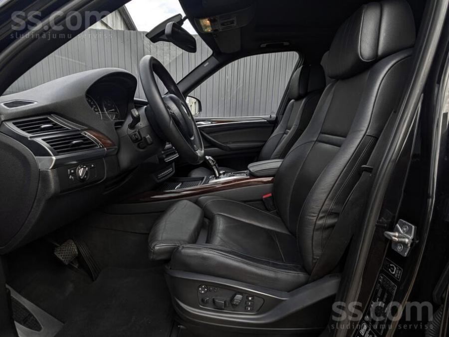 Melns BMW X5 2010 Tukums, ar dzinēja tilpumu 3.00 L un nobraukumu 254 tūkst. km par 9990 €, foto 9 vietnē AUTOMOTO.COM.LV