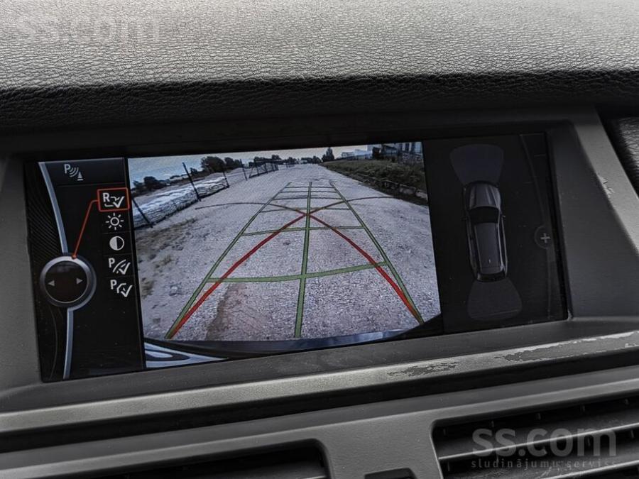 Melns BMW X5 2010 Tukums, ar dzinēja tilpumu 3.00 L un nobraukumu 254 tūkst. km par 9990 €, foto 14 vietnē AUTOMOTO.COM.LV