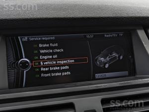 Melns BMW X5 2010 Tukums, ar dzinēja tilpumu 3.00 L un nobraukumu 254 tūkst. km par 9990 €, foto 16 vietnē AUTOMOTO.COM.LV
