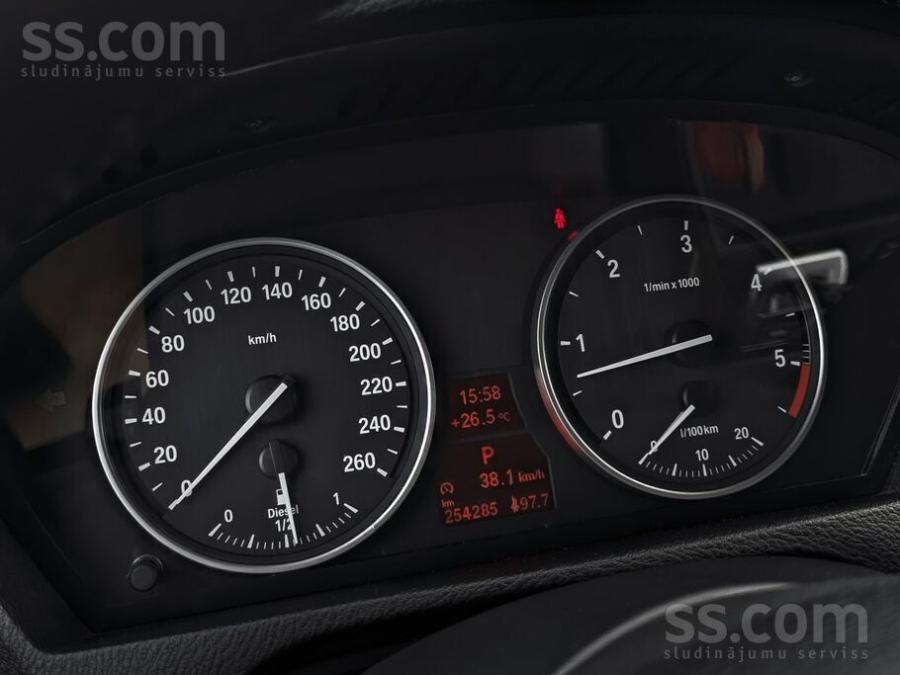 Melns BMW X5 2010 Tukums, ar dzinēja tilpumu 3.00 L un nobraukumu 254 tūkst. km par 9990 €, foto 22 vietnē AUTOMOTO.COM.LV