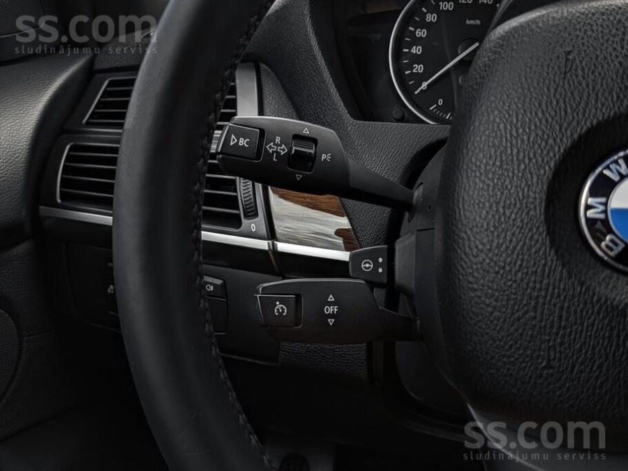 Melns BMW X5 2010 Tukums, ar dzinēja tilpumu 3.00 L un nobraukumu 254 tūkst. km par 9990 €, foto 24 vietnē AUTOMOTO.COM.LV