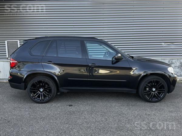 Melns BMW X5 2010 Rīga, ar dzinēja tilpumu 3.00 L un nobraukumu 200 tūkst. km par 10900 €, foto 7 vietnē AUTOMOTO.COM.LV