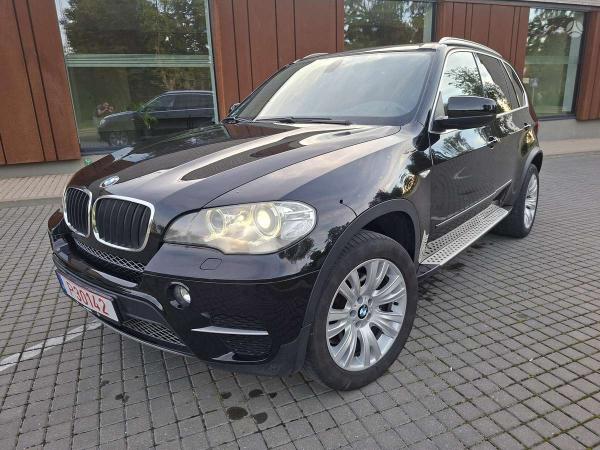 BMW X5 2010 in Ukmerge on AUTOMOTO.COM.LV Black BMW X5 2010 in Ukmerge, with an engine capacity of 2.99 L and mileage of 340 thousand km for 8800 β¬, photo 1 on AUTOMOTO.COM.LV