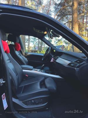 Melns BMW X5 2010 Tallina, ar dzinēja tilpumu 3.00 L un nobraukumu 33 tūkst. km par 11500 €, foto 4 vietnē AUTOMOTO.COM.LV