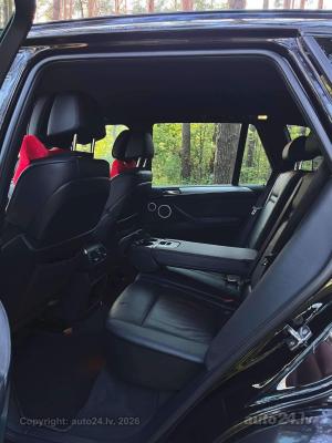 Melns BMW X5 2010 Tallina, ar dzinēja tilpumu 3.00 L un nobraukumu 33 tūkst. km par 11500 €, foto 7 vietnē AUTOMOTO.COM.LV