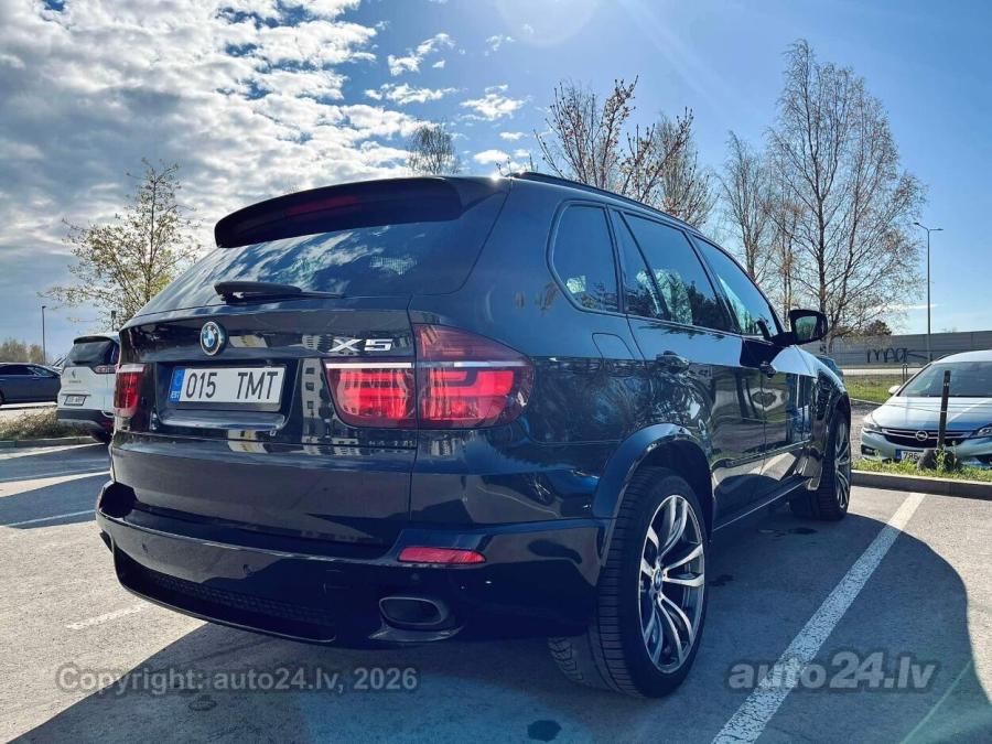Melns BMW X5 2010 Tallina, ar dzinēja tilpumu 3.00 L un nobraukumu 33 tūkst. km par 11500 €, foto 11 vietnē AUTOMOTO.COM.LV