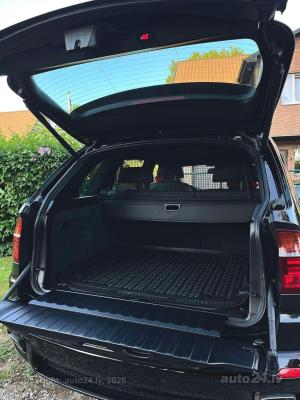 Melns BMW X5 2010 Tallina, ar dzinēja tilpumu 3.00 L un nobraukumu 33 tūkst. km par 11500 €, foto 12 vietnē AUTOMOTO.COM.LV