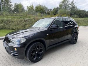 Black BMW X5 2010 in Vilnius, with an engine capacity of 2.98 L and mileage of 255 thousand km for 10500 €, photo 4 on AUTOMOTO.COM.LV
