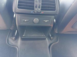 Black BMW X5 2010 in Vilnius, with an engine capacity of 2.98 L and mileage of 255 thousand km for 10500 €, photo 6 on AUTOMOTO.COM.LV