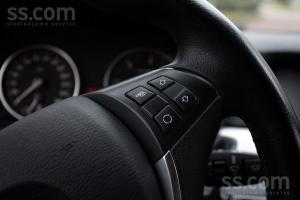 Black BMW X5 2010 in Jelgava, with an engine capacity of 3.00 L and mileage of 263 thousand km for 9450 €, photo 25 on AUTOMOTO.COM.LV