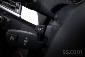 Black BMW X5 2010 in Jelgava, with an engine capacity of 3.00 L and mileage of 263 thousand km for 9450 €, photo 26 on AUTOMOTO.COM.LV