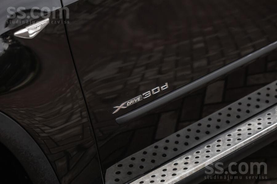 Black BMW X5 2010 in Jelgava, with an engine capacity of 3.00 L and mileage of 263 thousand km for 9450 €, photo 27 on AUTOMOTO.COM.LV