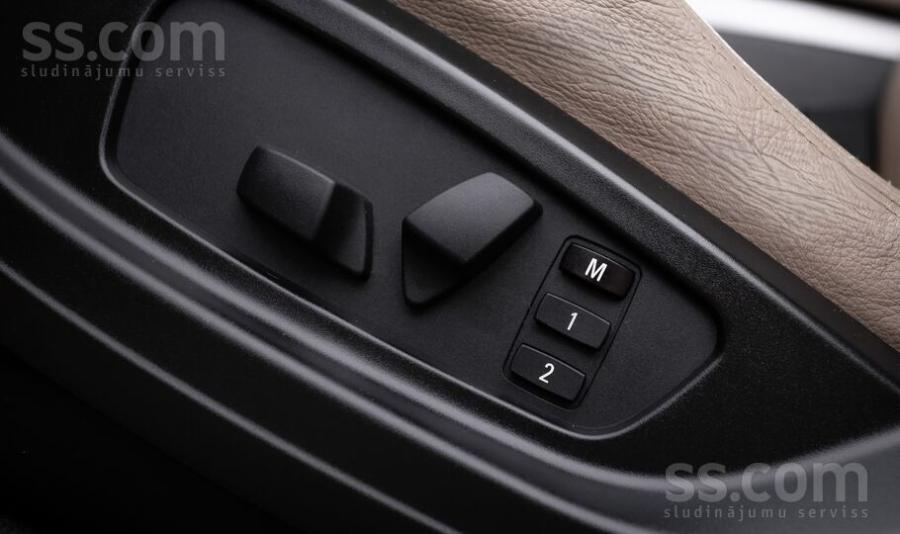 Black BMW X5 2010 in Jelgava, with an engine capacity of 3.00 L and mileage of 263 thousand km for 9450 €, photo 30 on AUTOMOTO.COM.LV