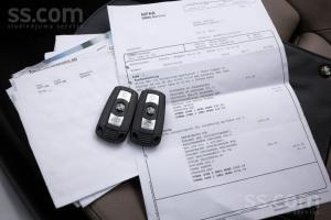 Black BMW X5 2010 in Jelgava, with an engine capacity of 3.00 L and mileage of 263 thousand km for 9450 €, photo 33 on AUTOMOTO.COM.LV