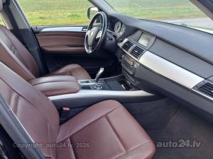 Melns BMW X5 2010 Rakvere, ar dzinēja tilpumu 3.00 L un nobraukumu 254 tūkst. km par 10499 €, foto 4 vietnē AUTOMOTO.COM.LV