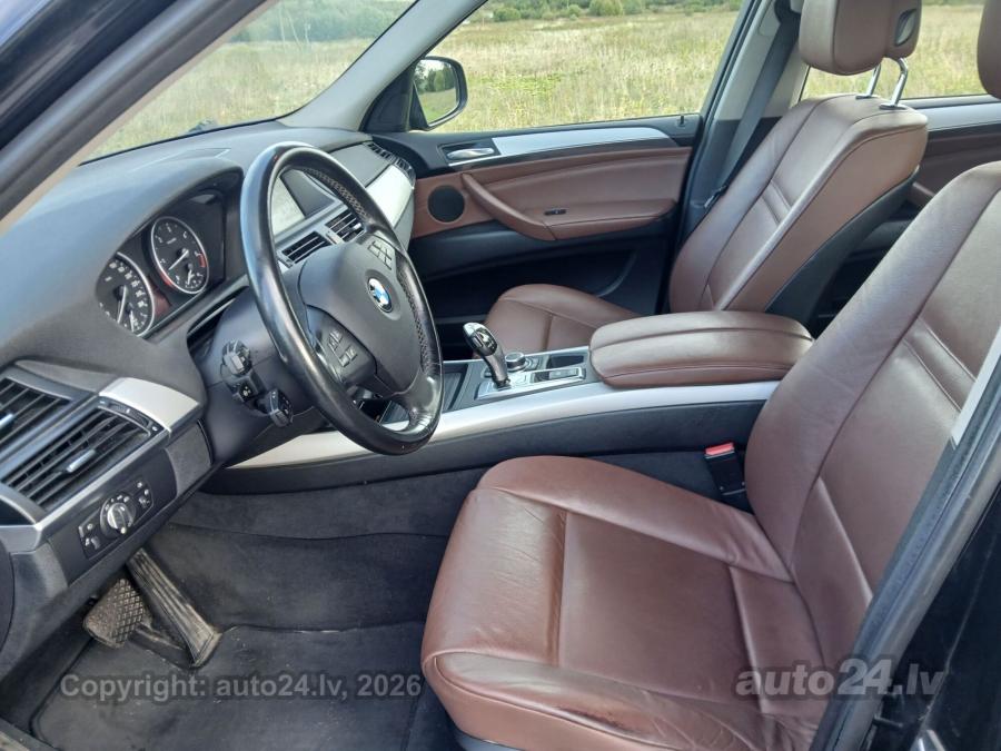 Melns BMW X5 2010 Rakvere, ar dzinēja tilpumu 3.00 L un nobraukumu 254 tūkst. km par 10499 €, foto 5 vietnē AUTOMOTO.COM.LV