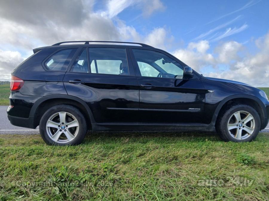 Melns BMW X5 2010 Rakvere, ar dzinēja tilpumu 3.00 L un nobraukumu 254 tūkst. km par 10499 €, foto 7 vietnē AUTOMOTO.COM.LV