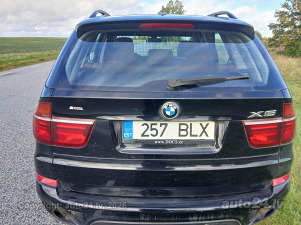 BMW X5 2010 Rakvere vietnē Melns BMW X5 2010 Rakvere, ar dzinēja tilpumu 3.00 L un nobraukumu 254 tūkst. km par 10499 €, foto 9 vietnē AUTOMOTO.COM.LV