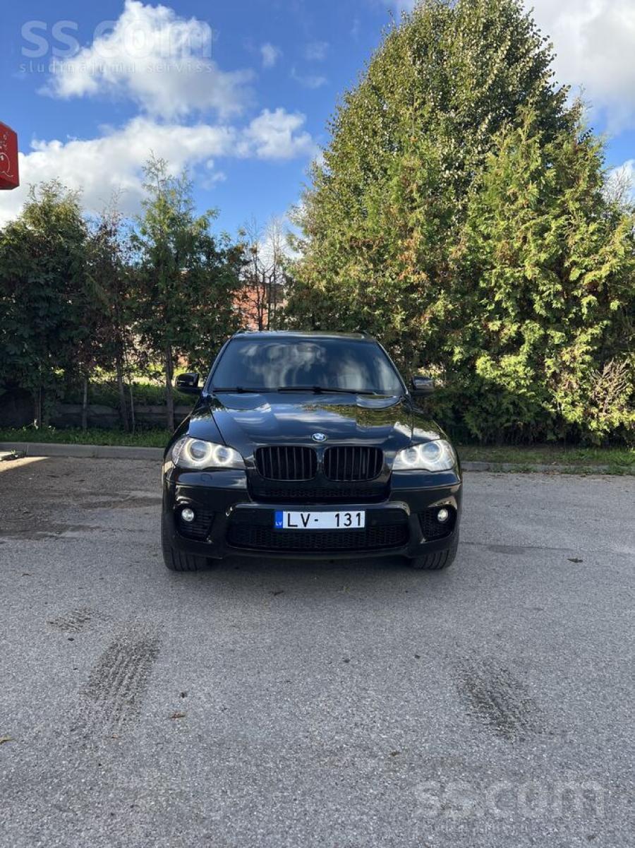Melns BMW X5 2010 Daugavpils, ar dzinēja tilpumu 3.00 L un nobraukumu 306 tūkst. km par 8500 €, foto 7 vietnē AUTOMOTO.COM.LV