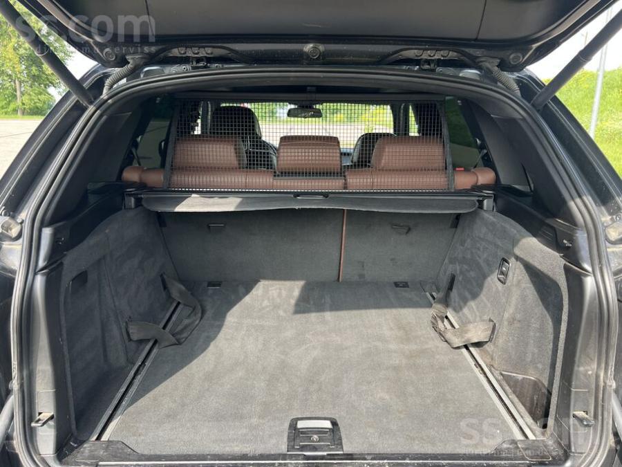 Melns BMW X5 2010 Daugavpils, ar dzinēja tilpumu 3.00 L un nobraukumu 306 tūkst. km par 8500 €, foto 11 vietnē AUTOMOTO.COM.LV