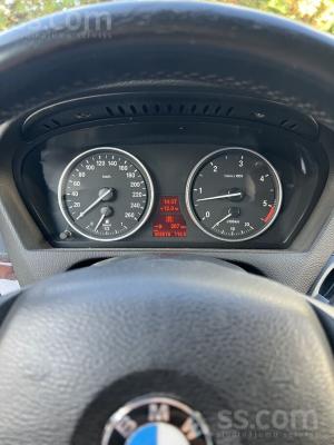 Melns BMW X5 2010 Daugavpils, ar dzinēja tilpumu 3.00 L un nobraukumu 306 tūkst. km par 8500 €, foto 13 vietnē AUTOMOTO.COM.LV