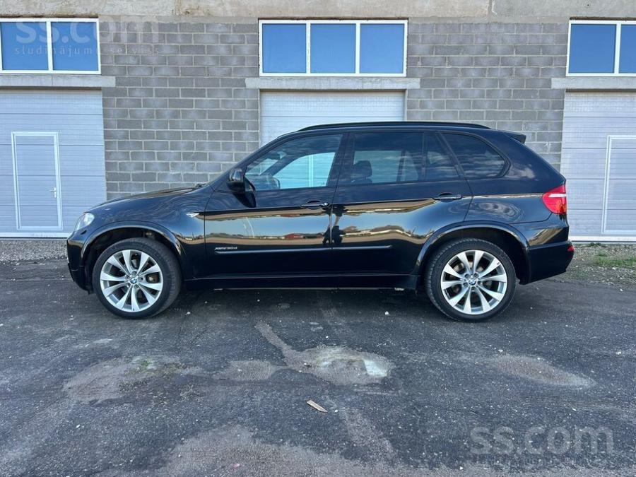 Melns BMW X5 2010 Rīga, ar dzinēja tilpumu 3.00 L un nobraukumu 279 tūkst. km par 10500 €, foto 6 vietnē AUTOMOTO.COM.LV