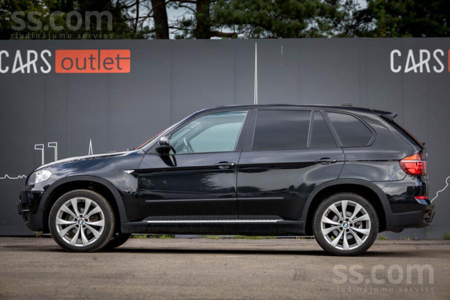 Melns BMW X5 2010 Rīga, ar dzinēja tilpumu 3.00 L un nobraukumu 394 tūkst. km par 7990 €, foto 6 vietnē AUTOMOTO.COM.LV