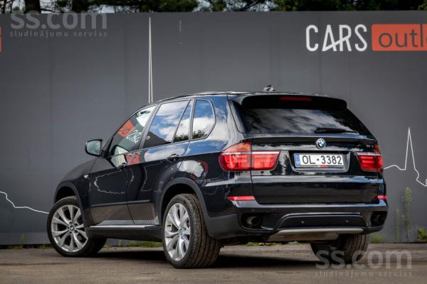Melns BMW X5 2010 Rīga, ar dzinēja tilpumu 3.00 L un nobraukumu 394 tūkst. km par 7990 €, foto 7 vietnē AUTOMOTO.COM.LV