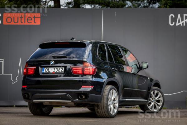 Melns BMW X5 2010 Rīga, ar dzinēja tilpumu 3.00 L un nobraukumu 394 tūkst. km par 7990 €, foto 9 vietnē AUTOMOTO.COM.LV