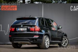 Melns BMW X5 2010 Rīga, ar dzinēja tilpumu 3.00 L un nobraukumu 394 tūkst. km par 7990 €, foto 9 vietnē AUTOMOTO.COM.LV