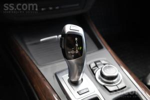 Melns BMW X5 2010 Rīga, ar dzinēja tilpumu 3.00 L un nobraukumu 394 tūkst. km par 7990 €, foto 16 vietnē AUTOMOTO.COM.LV