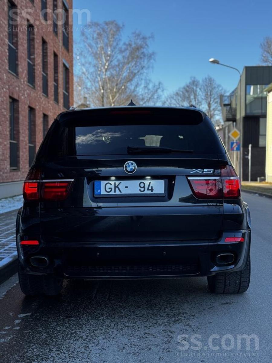 Melns BMW X5 2010 Rīga, ar dzinēja tilpumu 3.00 L un nobraukumu 270 tūkst. km par 10950 €, foto 5 vietnē AUTOMOTO.COM.LV