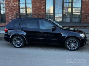 Melns BMW X5 2010 Rīga, ar dzinēja tilpumu 3.00 L un nobraukumu 270 tūkst. km par 10950 €, foto 7 vietnē AUTOMOTO.COM.LV
