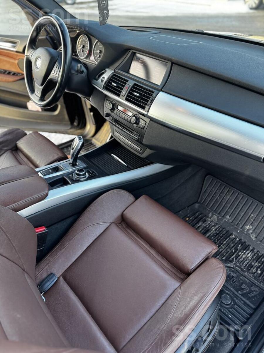 Melns BMW X5 2010 Rīga, ar dzinēja tilpumu 3.00 L un nobraukumu 270 tūkst. km par 10950 €, foto 10 vietnē AUTOMOTO.COM.LV