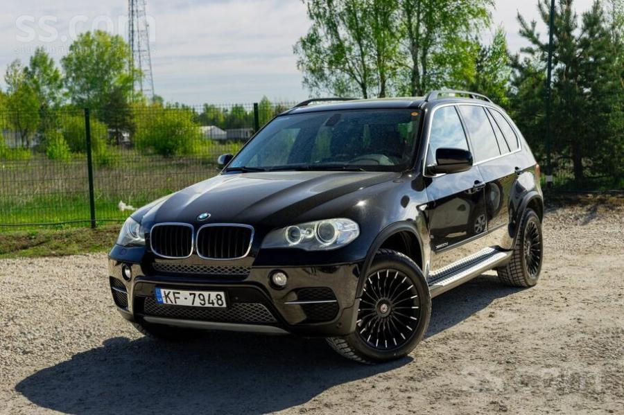 Black BMW X5 2011 in Riga, with an engine capacity of 3.00 L and mileage of 0 thousand km for 11500 €, photo 1 on AUTOMOTO.COM.LV