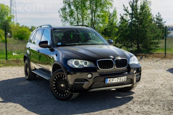 Black BMW X5 2011 in Riga, with an engine capacity of 3.00 L and mileage of 0 thousand km for 11500 €, photo 3 on AUTOMOTO.COM.LV