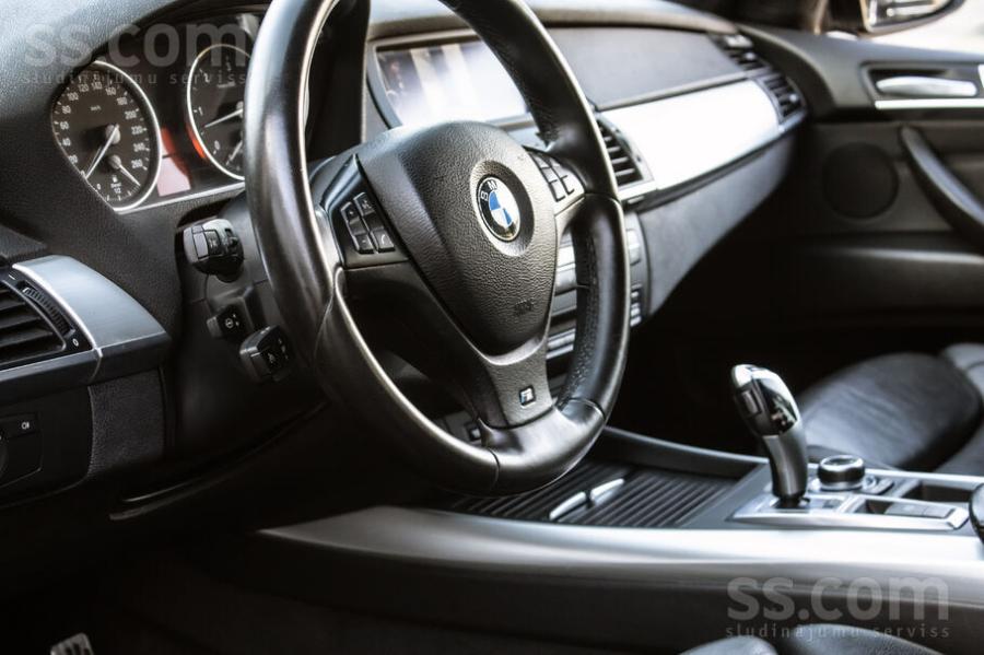 Melns BMW X5 2011 Rīga, ar dzinēja tilpumu 3.00 L un nobraukumu 168 tūkst. km par 13990 €, foto 8 vietnē AUTOMOTO.COM.LV