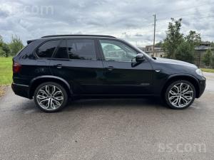 Melns BMW X5 2011 Rīga, ar dzinēja tilpumu 3.00 L un nobraukumu 335 tūkst. km par 15870 €, foto 6 vietnē AUTOMOTO.COM.LV