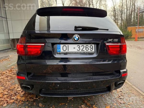 Melns BMW X5 2011 Rīga, ar dzinēja tilpumu 3.00 L un nobraukumu 340 tūkst. km par 10250 €, foto 6 vietnē AUTOMOTO.COM.LV