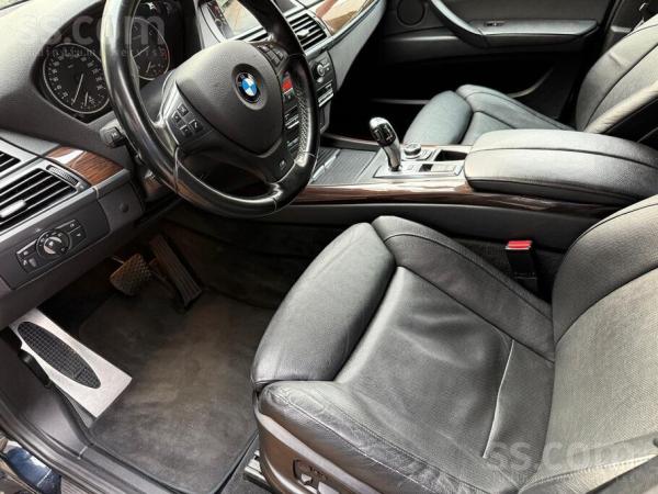 Melns BMW X5 2011 Rīga, ar dzinēja tilpumu 3.00 L un nobraukumu 340 tūkst. km par 10250 €, foto 9 vietnē AUTOMOTO.COM.LV