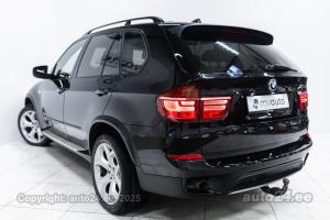 Melns BMW X5 2011 Tallina, ar dzinēja tilpumu 3.00 L un nobraukumu 293 tūkst. km par 11500 €, foto 8 vietnē AUTOMOTO.COM.LV