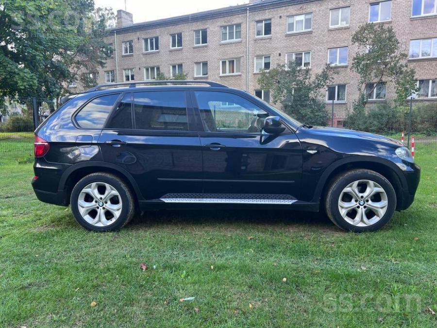 Melns BMW X5 2011 Rīga, ar dzinēja tilpumu 3.00 L un nobraukumu 357 tūkst. km par 10999 €, foto 2 vietnē AUTOMOTO.COM.LV