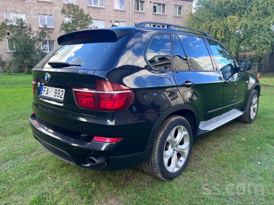Melns BMW X5 2011 Rīga, ar dzinēja tilpumu 3.00 L un nobraukumu 357 tūkst. km par 10999 €, foto 3 vietnē AUTOMOTO.COM.LV