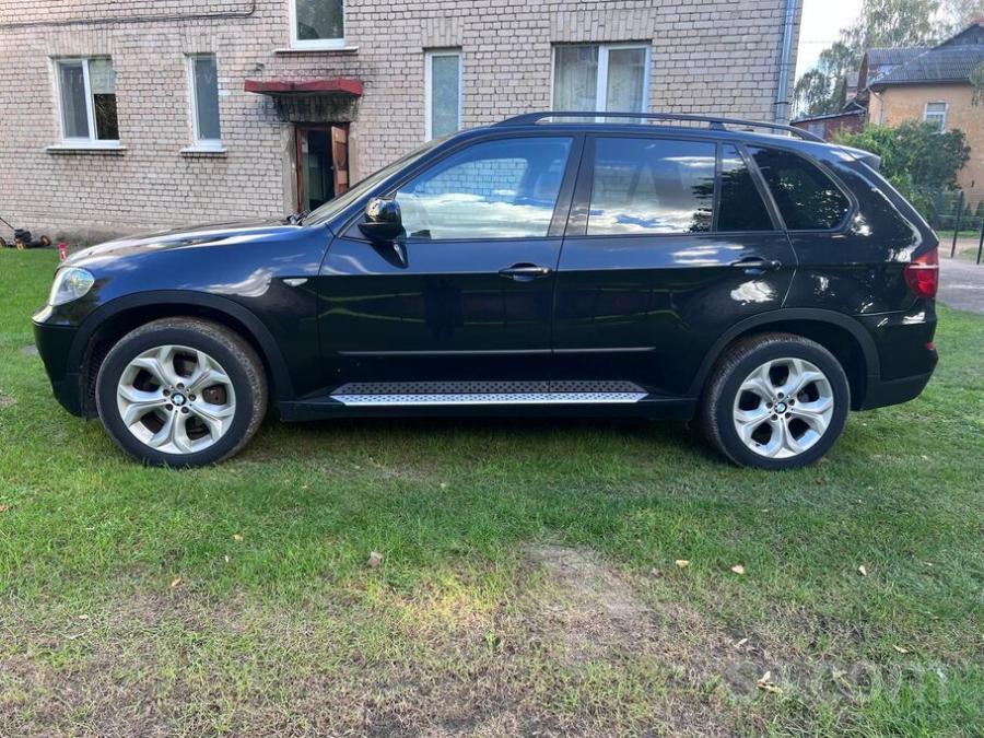 Melns BMW X5 2011 Rīga, ar dzinēja tilpumu 3.00 L un nobraukumu 357 tūkst. km par 10999 €, foto 6 vietnē AUTOMOTO.COM.LV