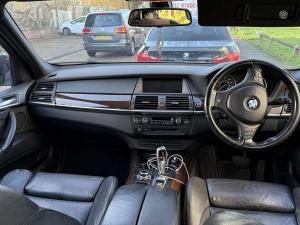 Melns BMW X5 2011 Viļņa, ar dzinēja tilpumu 2.99 L un nobraukumu 146 tūkst. km par 5900 €, foto 8 vietnē AUTOMOTO.COM.LV