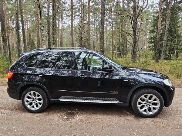 Melns BMW X5 2011 Viļņa, ar dzinēja tilpumu 2.99 L un nobraukumu 275 tūkst. km par 12800 €, foto 7 vietnē AUTOMOTO.COM.LV