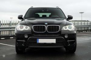 Melns BMW X5 2011 Viļņa, ar dzinēja tilpumu 2.99 L un nobraukumu 278 tūkst. km par 9900 €, foto 4 vietnē AUTOMOTO.COM.LV